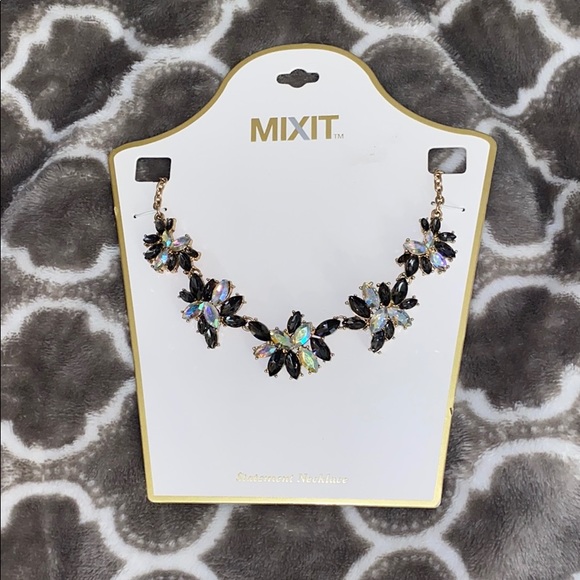 Mixit | Jewelry | Necklace 25 | Poshmark